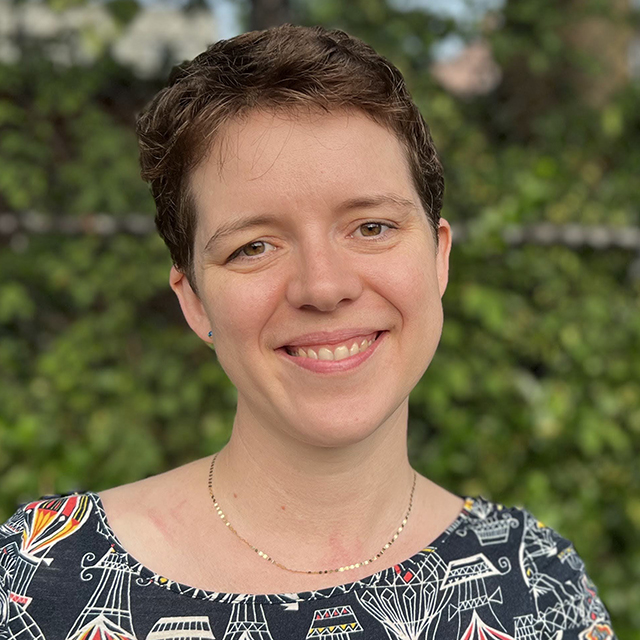 Kelly Ebbels - Manhattan Alternative